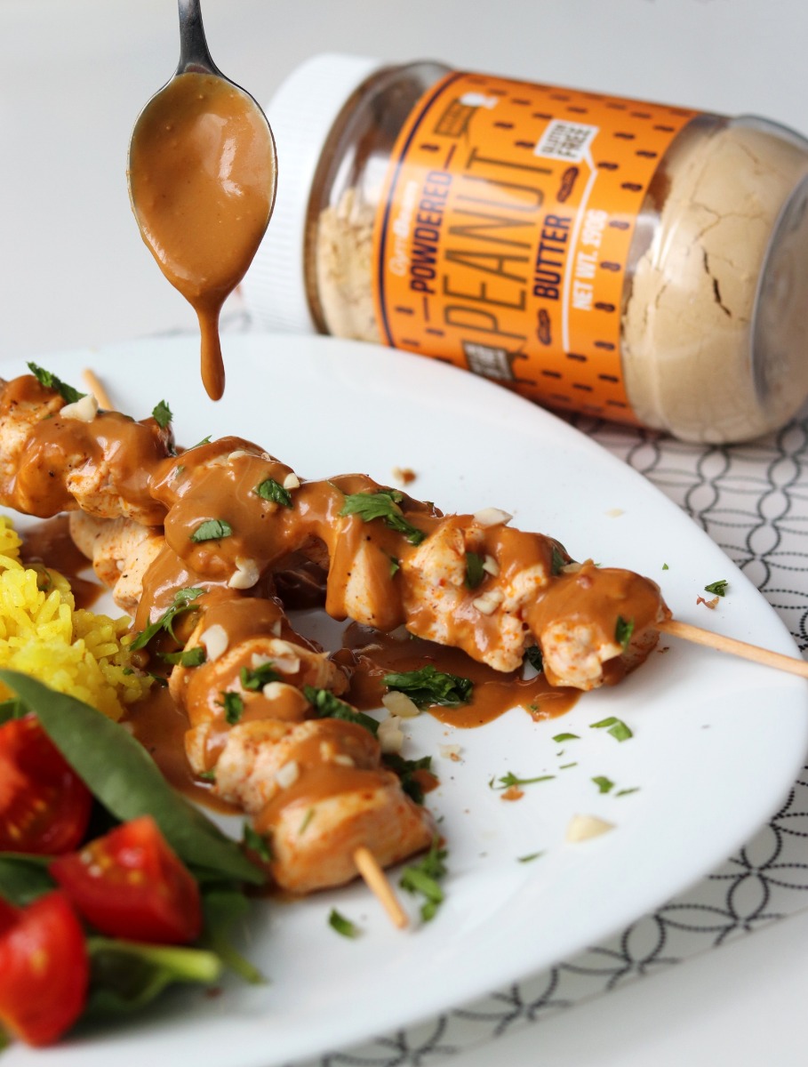Fitness Recipe: Crispy Chicken Skewers with Peanut Sauce - GymBeam Blog
